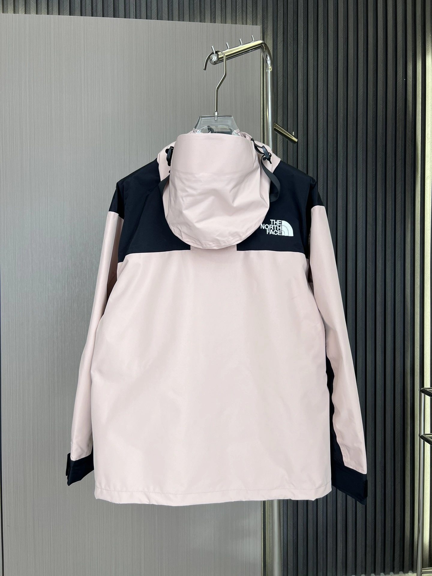 Value-priced The North Face Outwear