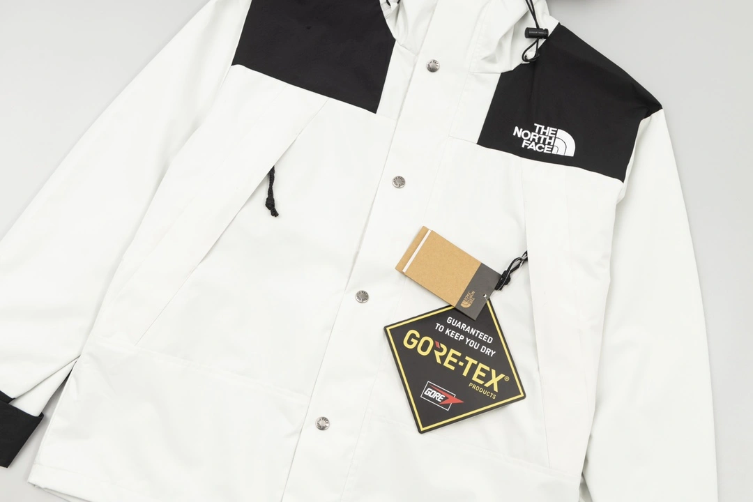 Inexpensive The North Face Outwear