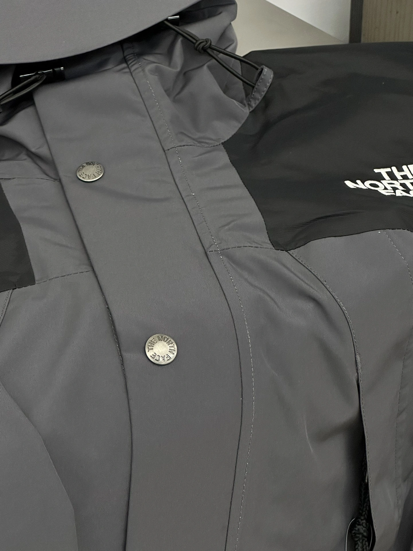 Discounted The North Face Outwear