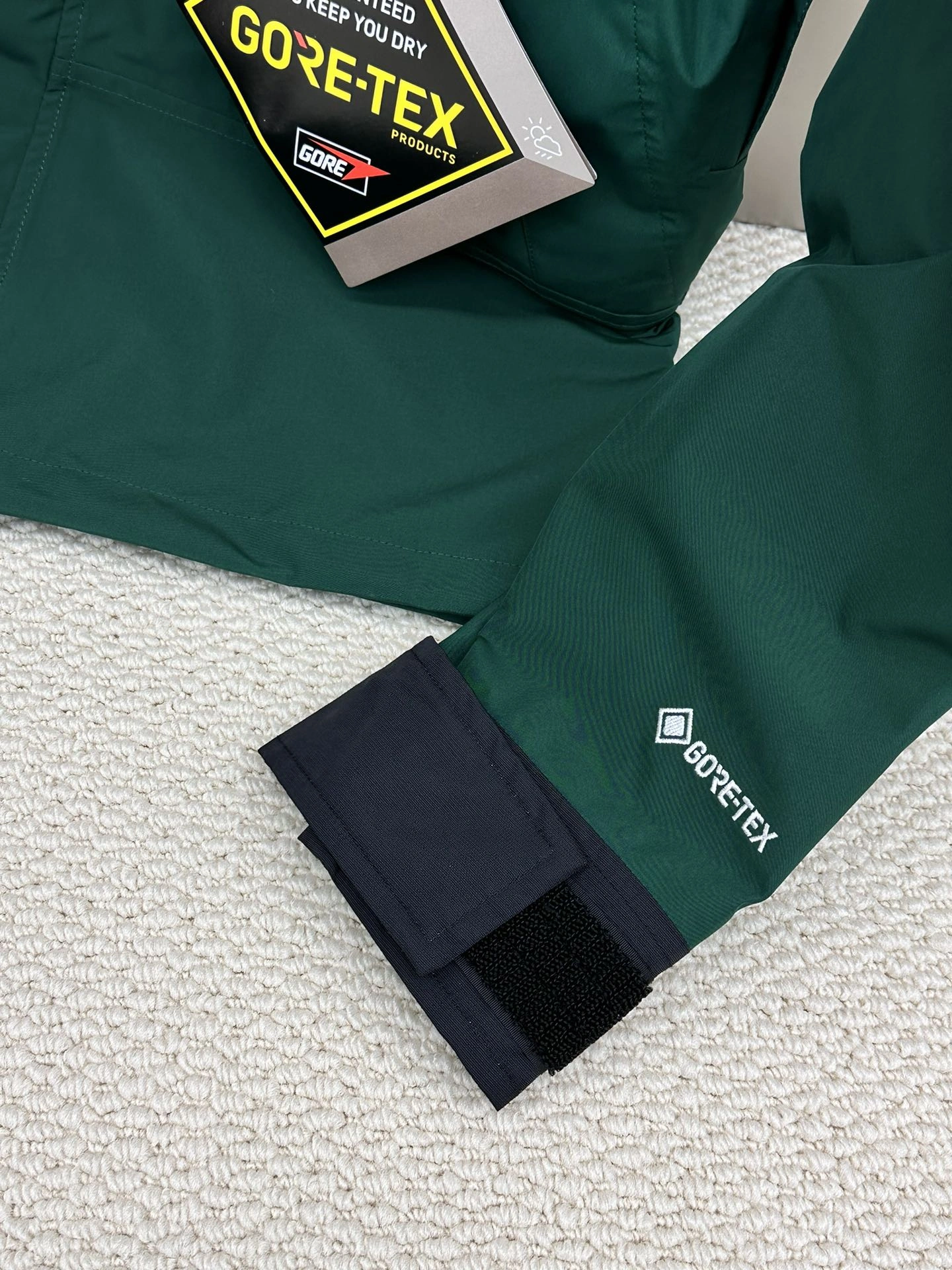 Official The North Face Outwear