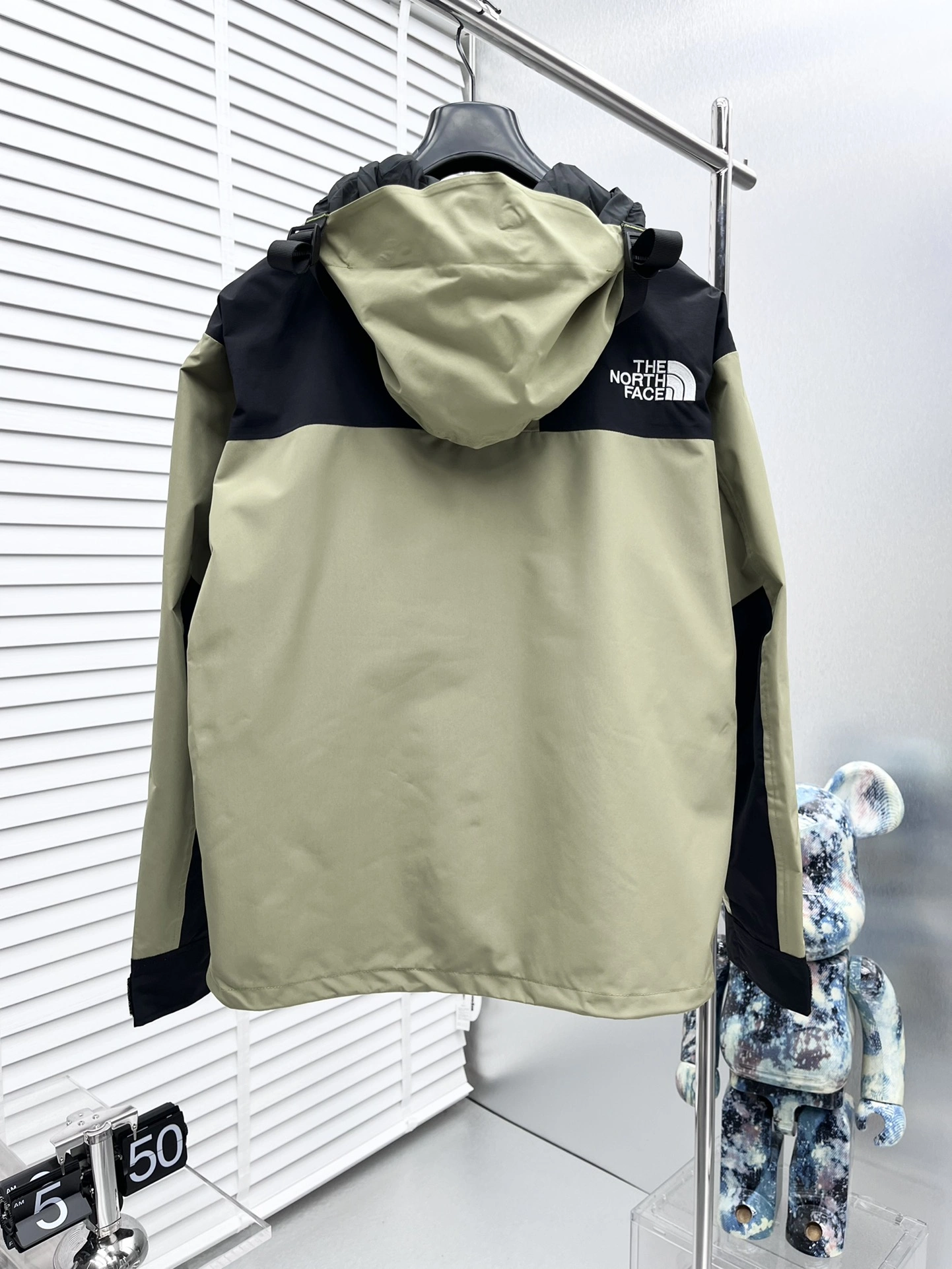 Genuine The North Face Outwear