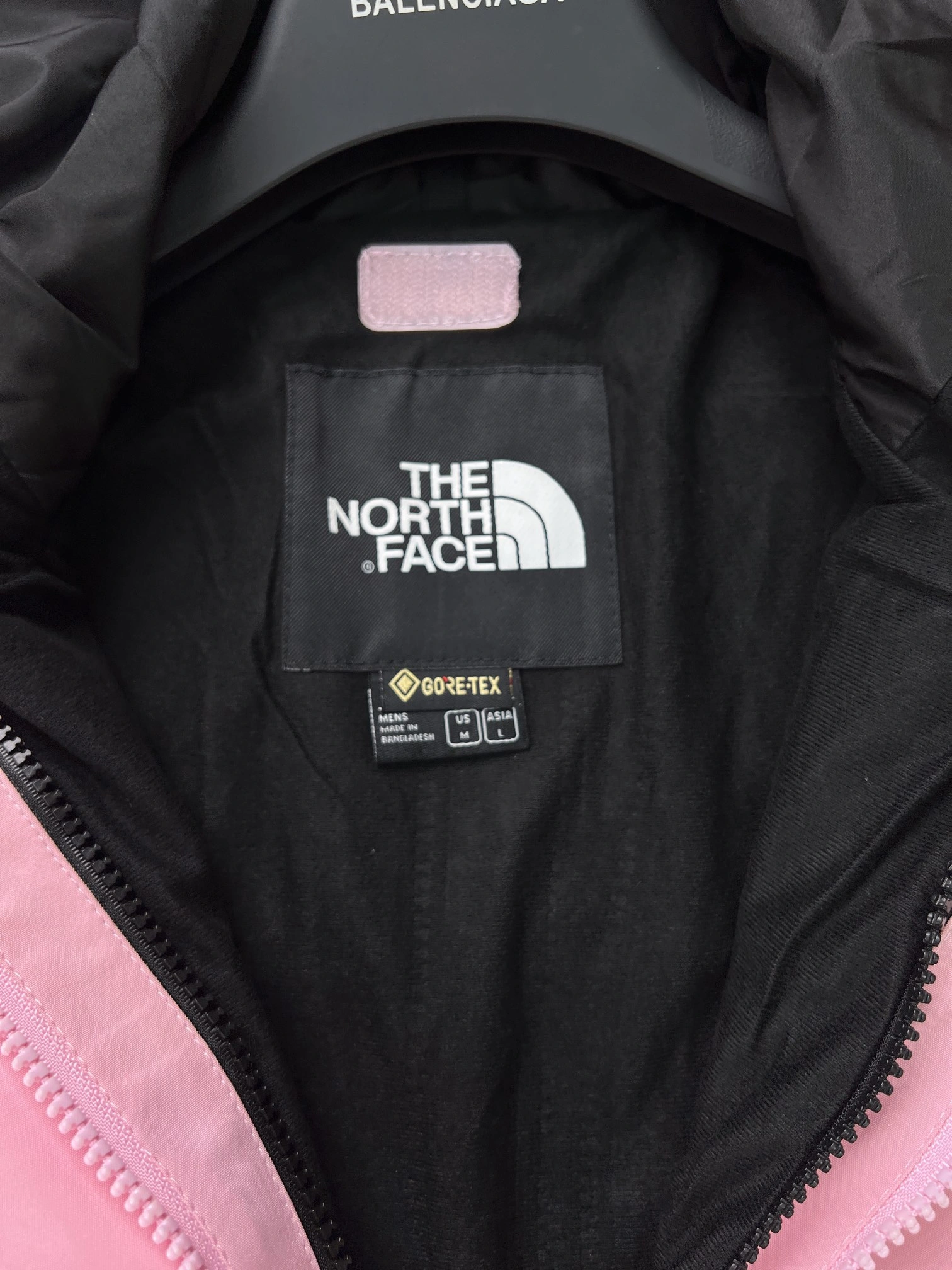 High accuracy The North Face Outwear