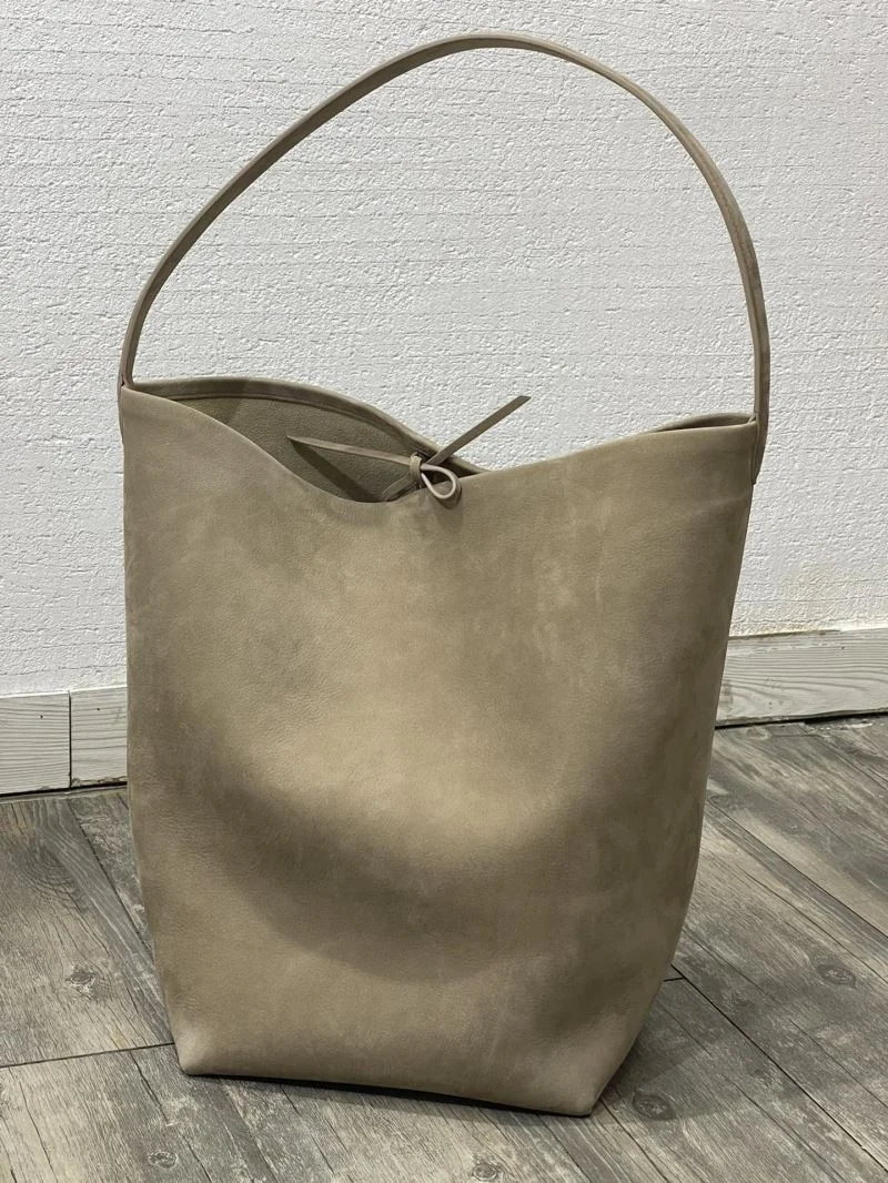 Discounted The Row Bucket Bags