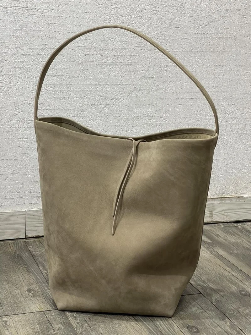 Discounted The Row Bucket Bags
