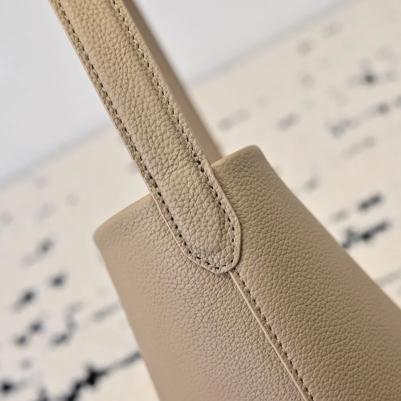 High accuracy The Row Bucket Bags