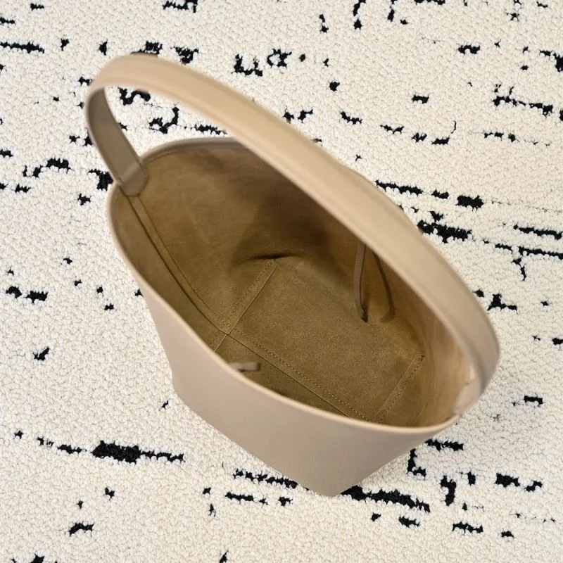 High accuracy The Row Bucket Bags