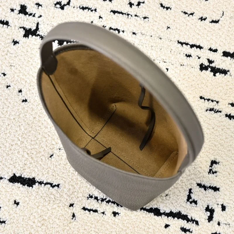 Mirror quality The Row Bucket Bags
