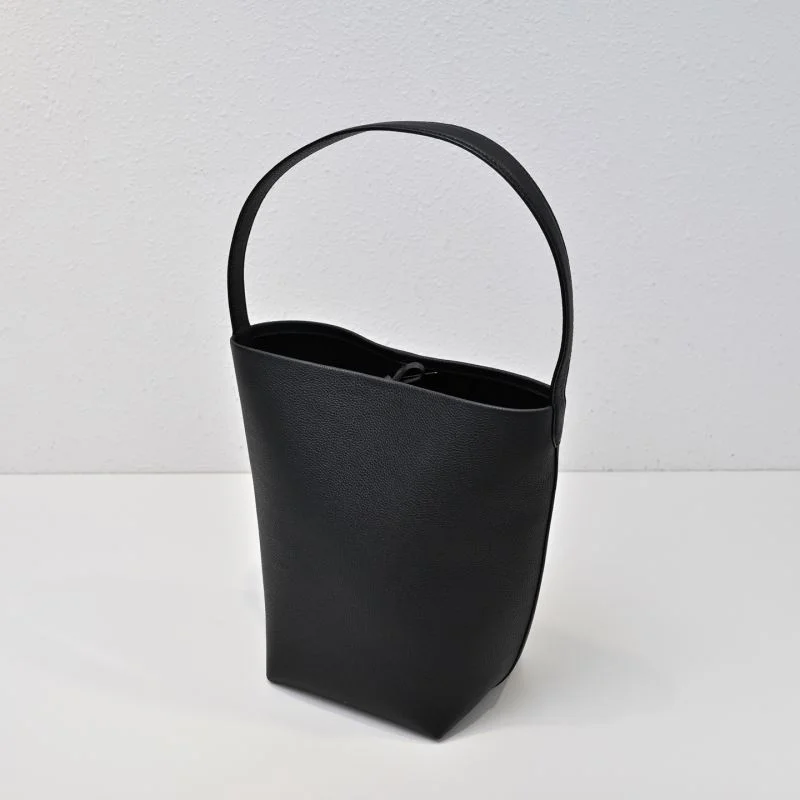 Exact replica The Row Bucket Bags