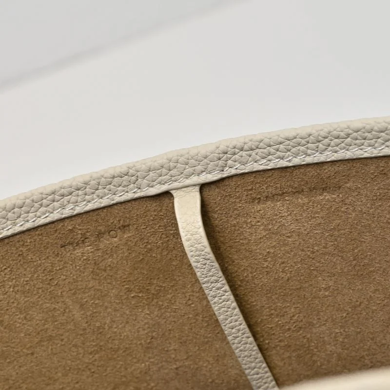 High accuracy The Row Bucket Bags