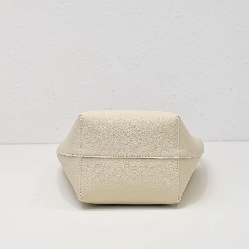 Accurate model The Row Bucket Bags