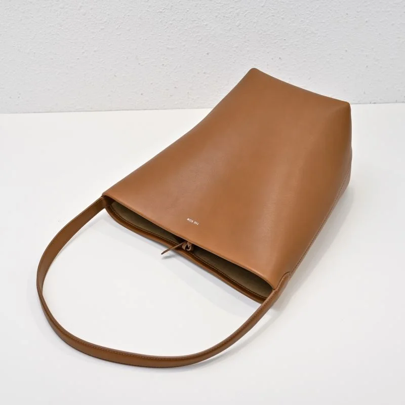 Top mirror The Row Bucket Bags