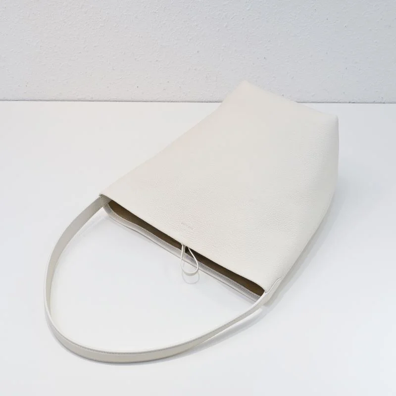 Discounted The Row Bucket Bags