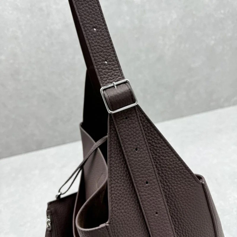 Exact replica The Row Bucket Bags