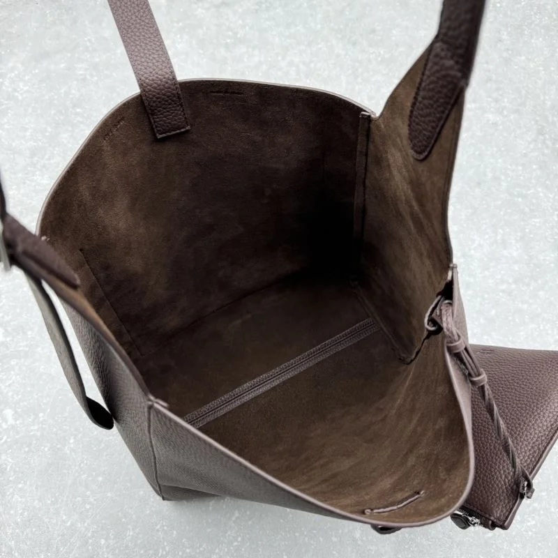Exact replica The Row Bucket Bags