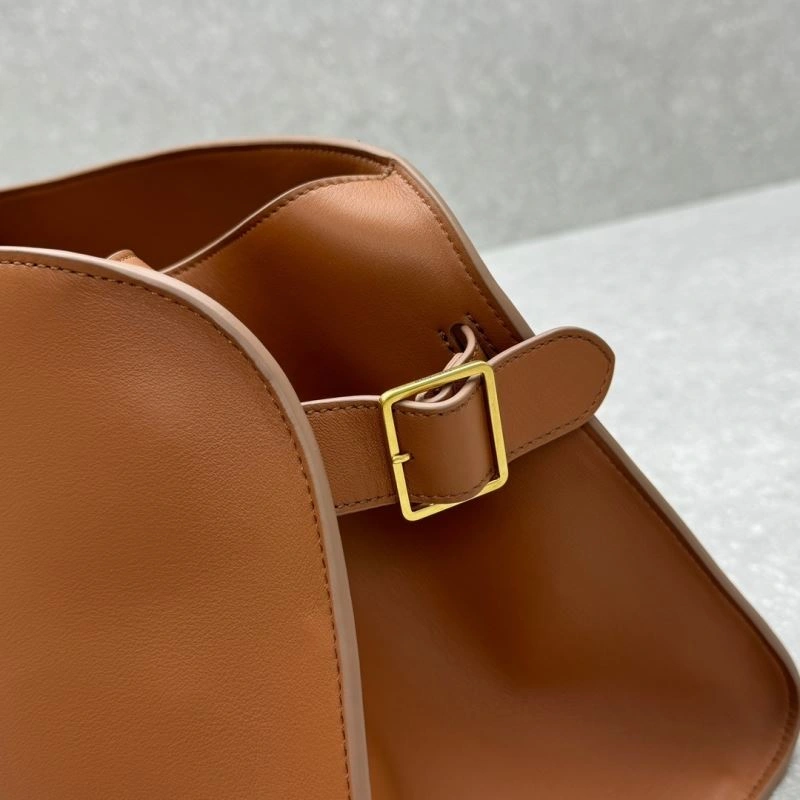 Affordable The Row Clutch Bags