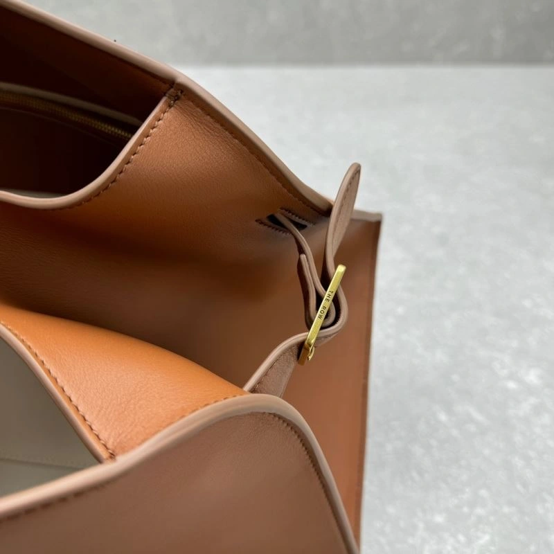Affordable The Row Clutch Bags