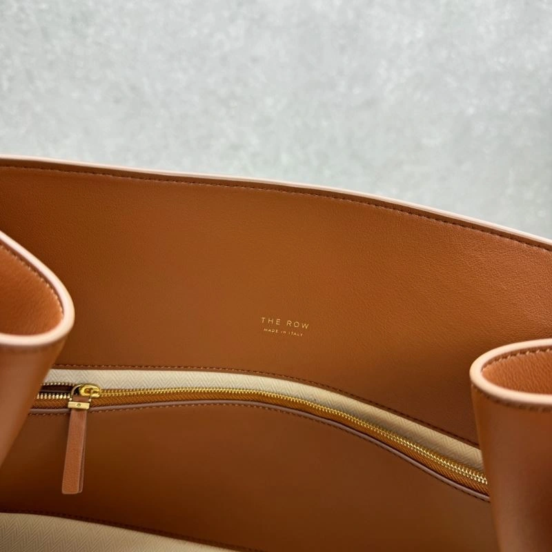 Affordable The Row Clutch Bags