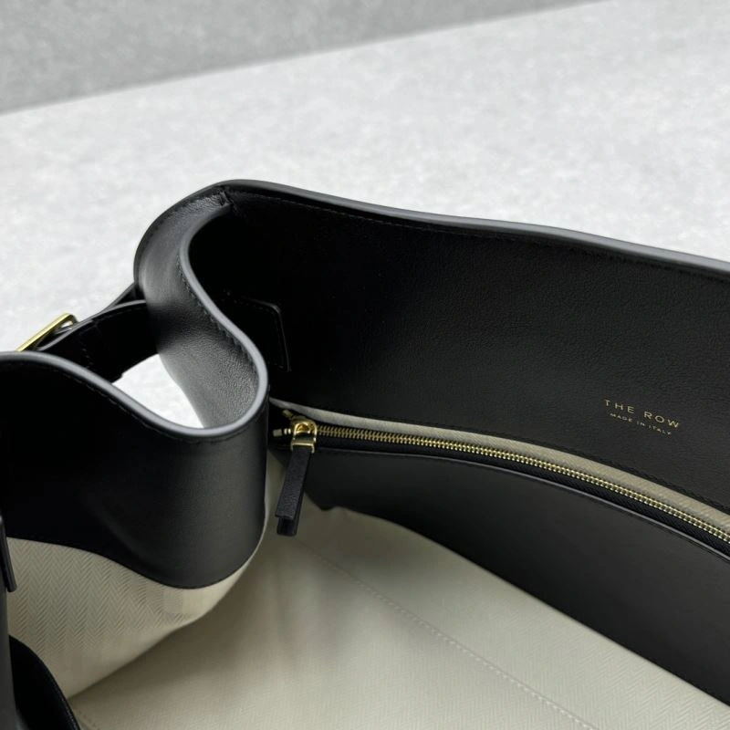 Accurate model The Row Clutch Bags