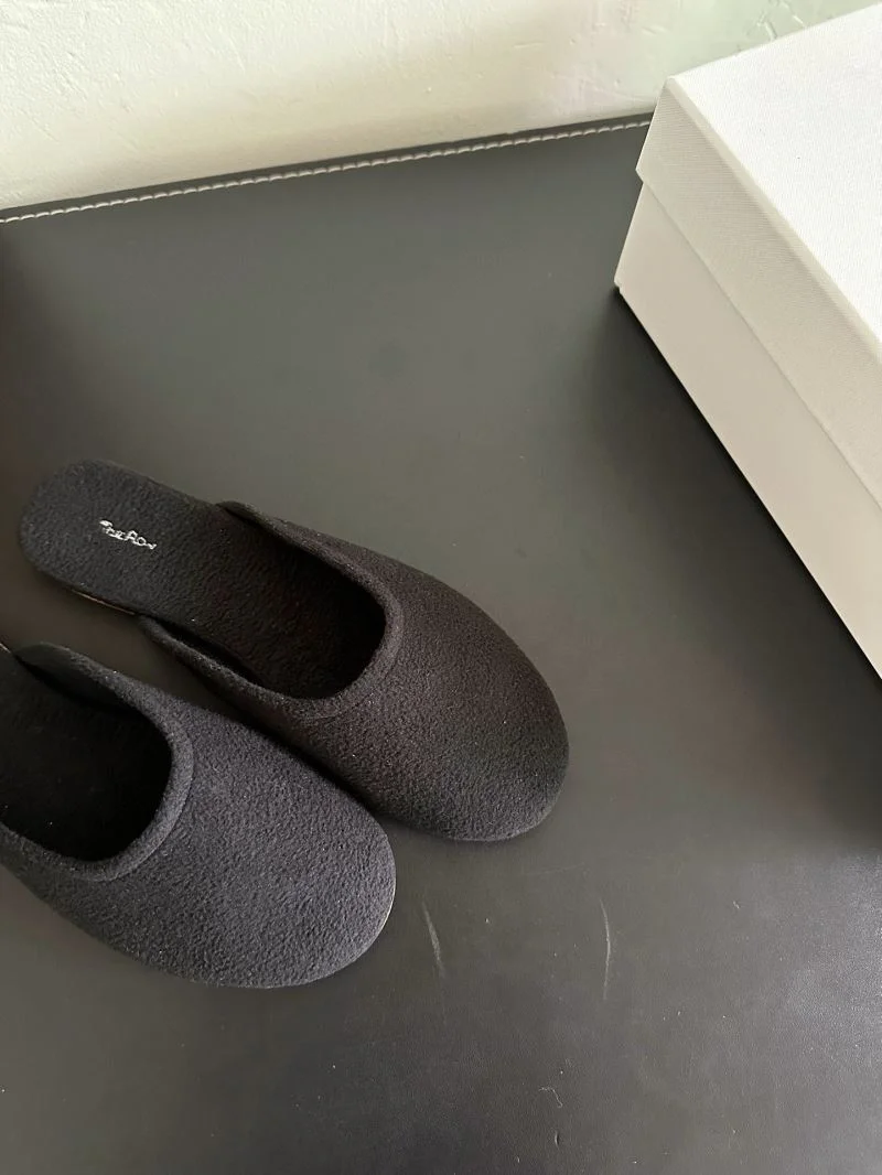 Factory-made The Row Sandals