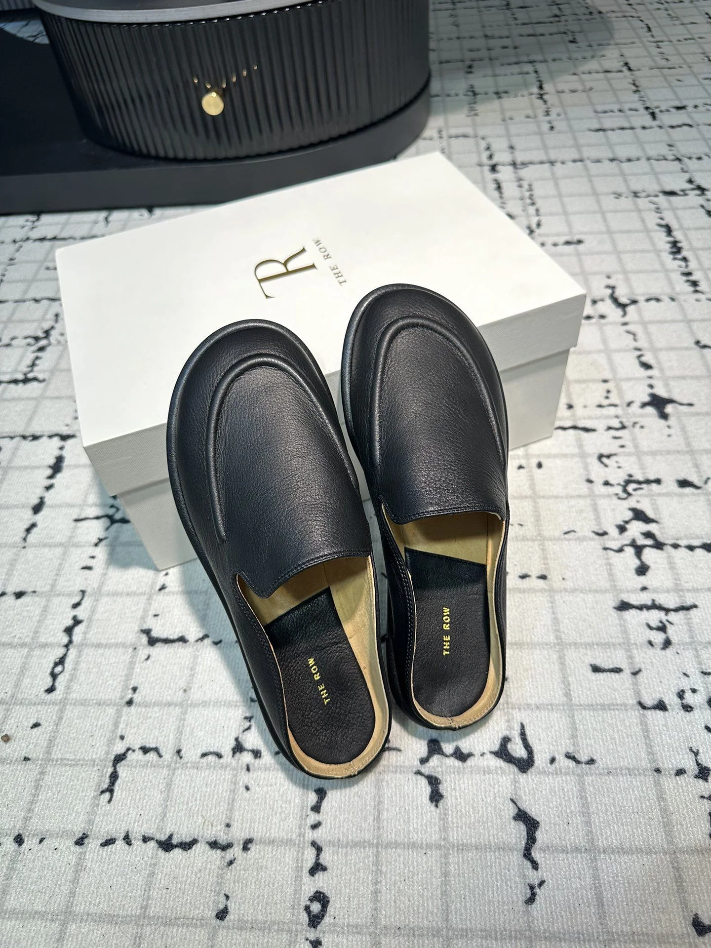 Brand-authenticated The Row Sandals