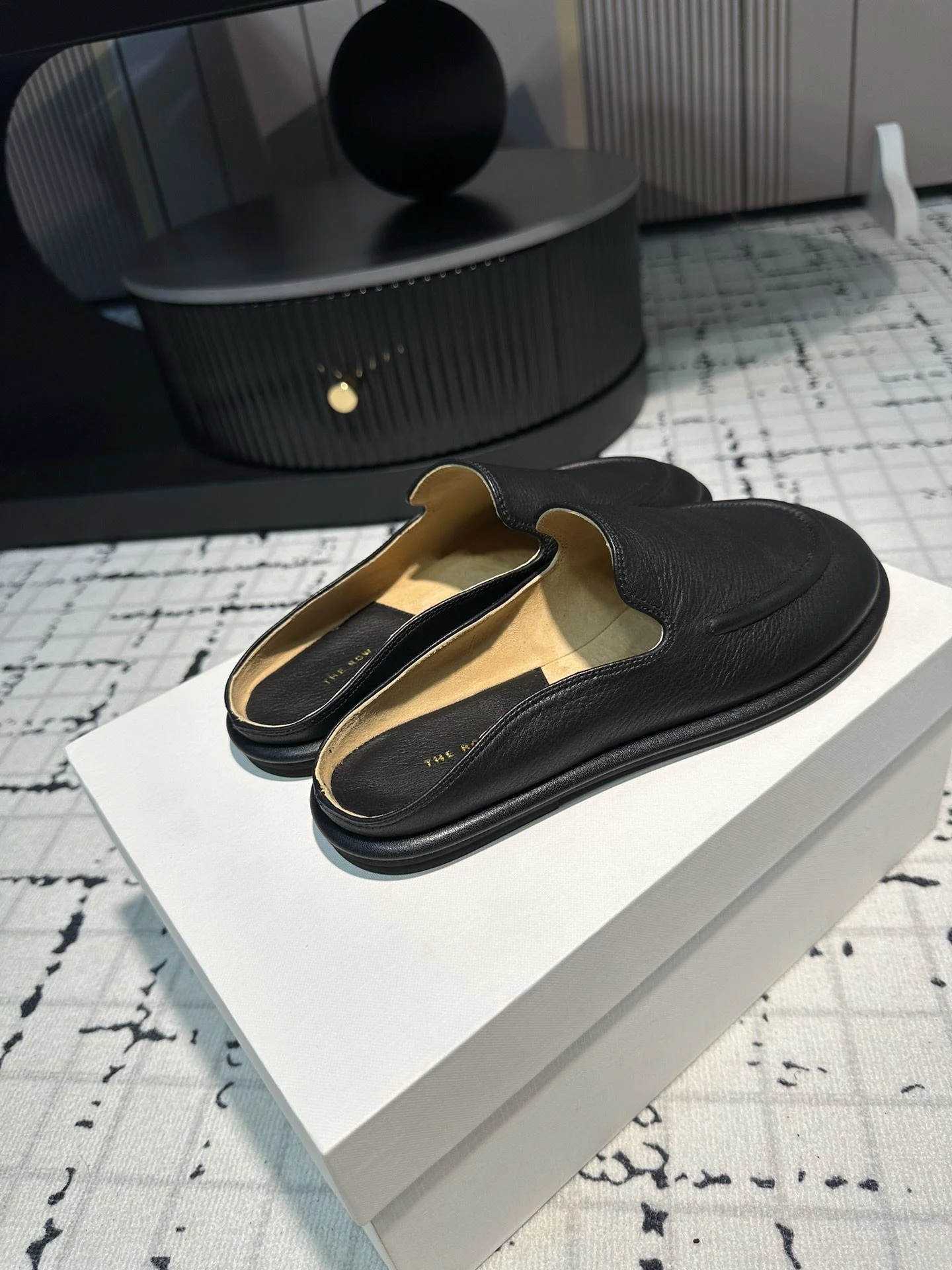 Brand-authenticated The Row Sandals