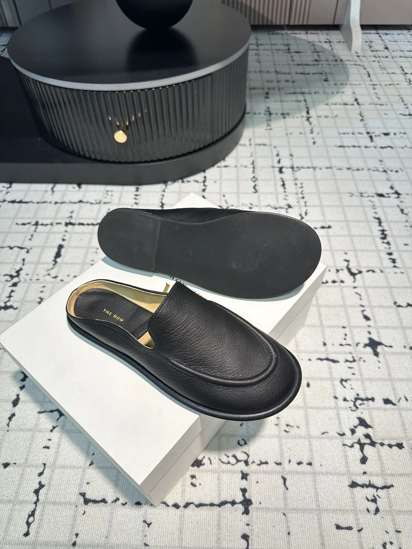 Brand-authenticated The Row Sandals
