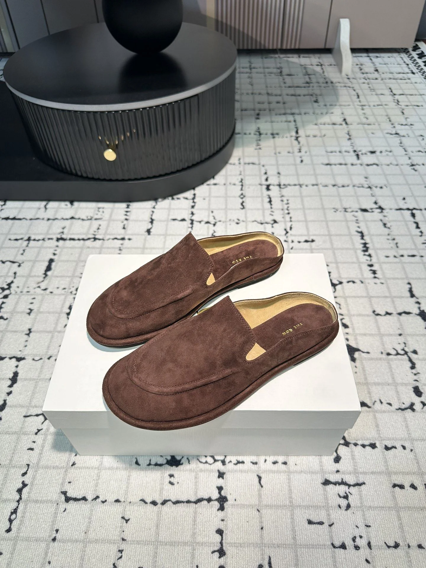 Economical The Row Sandals