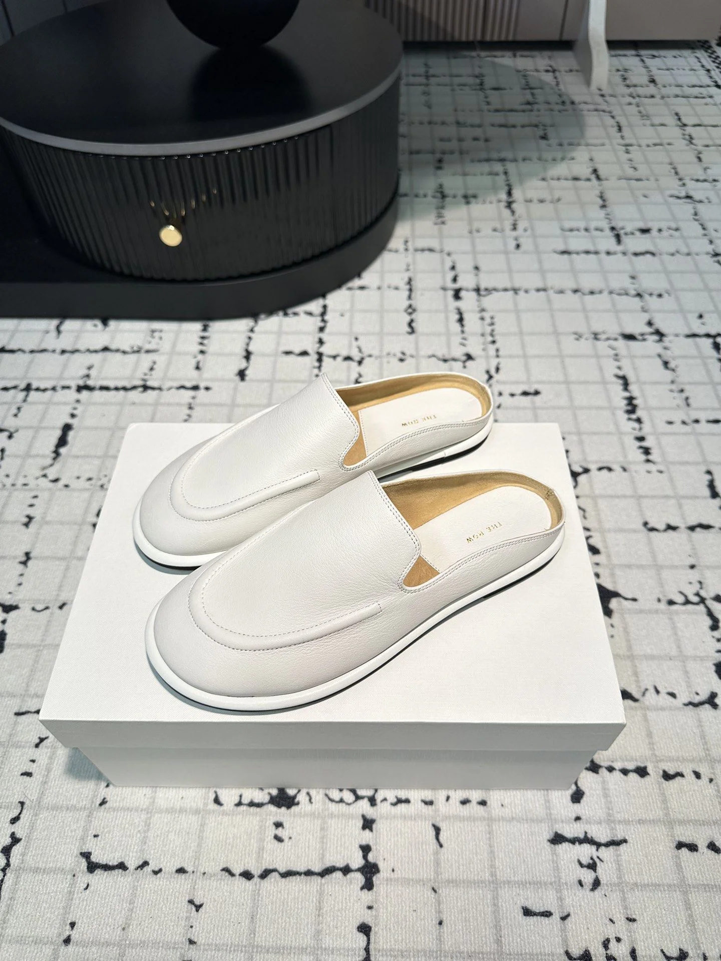 Affordable The Row Sandals