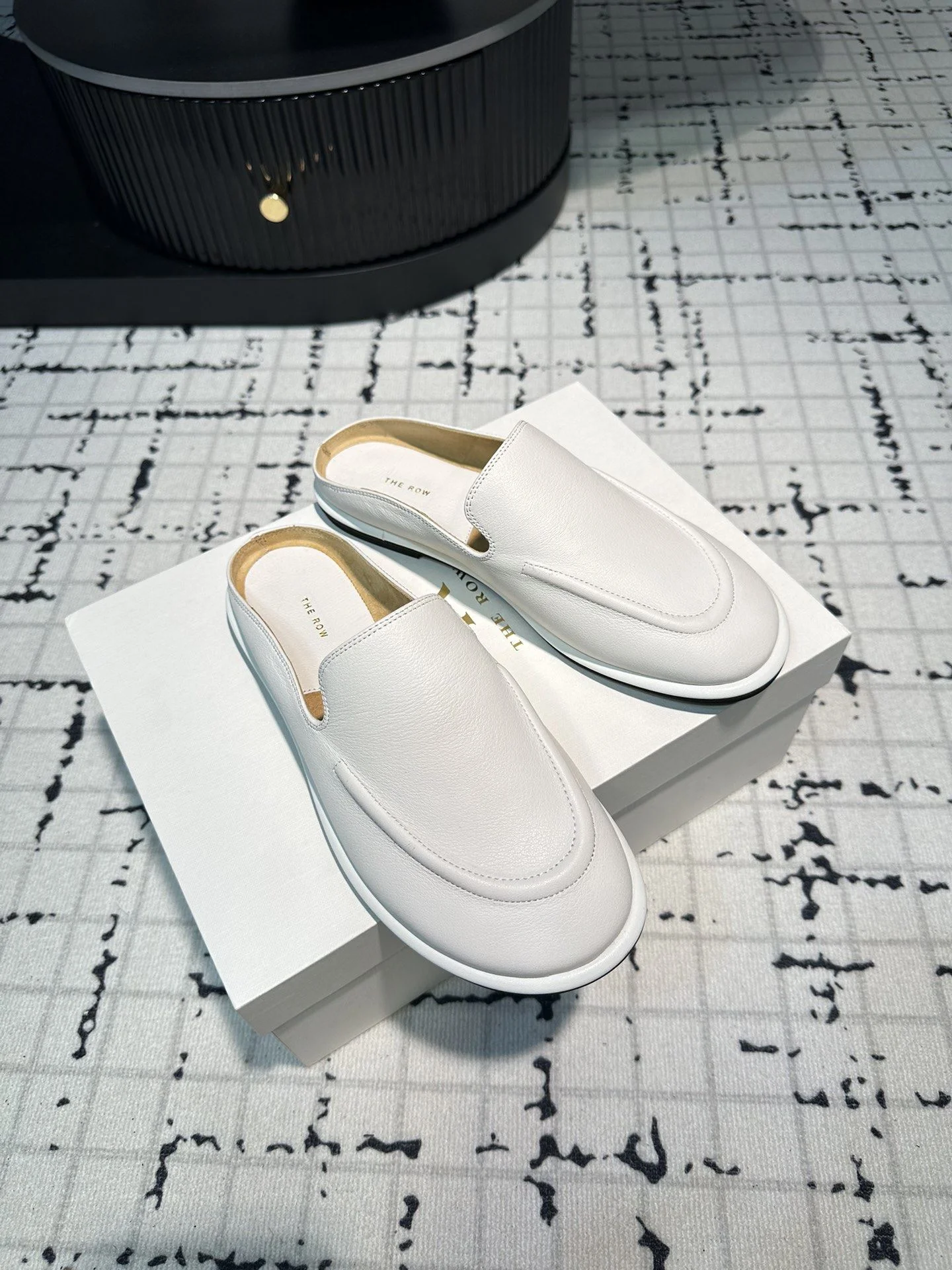 Affordable The Row Sandals