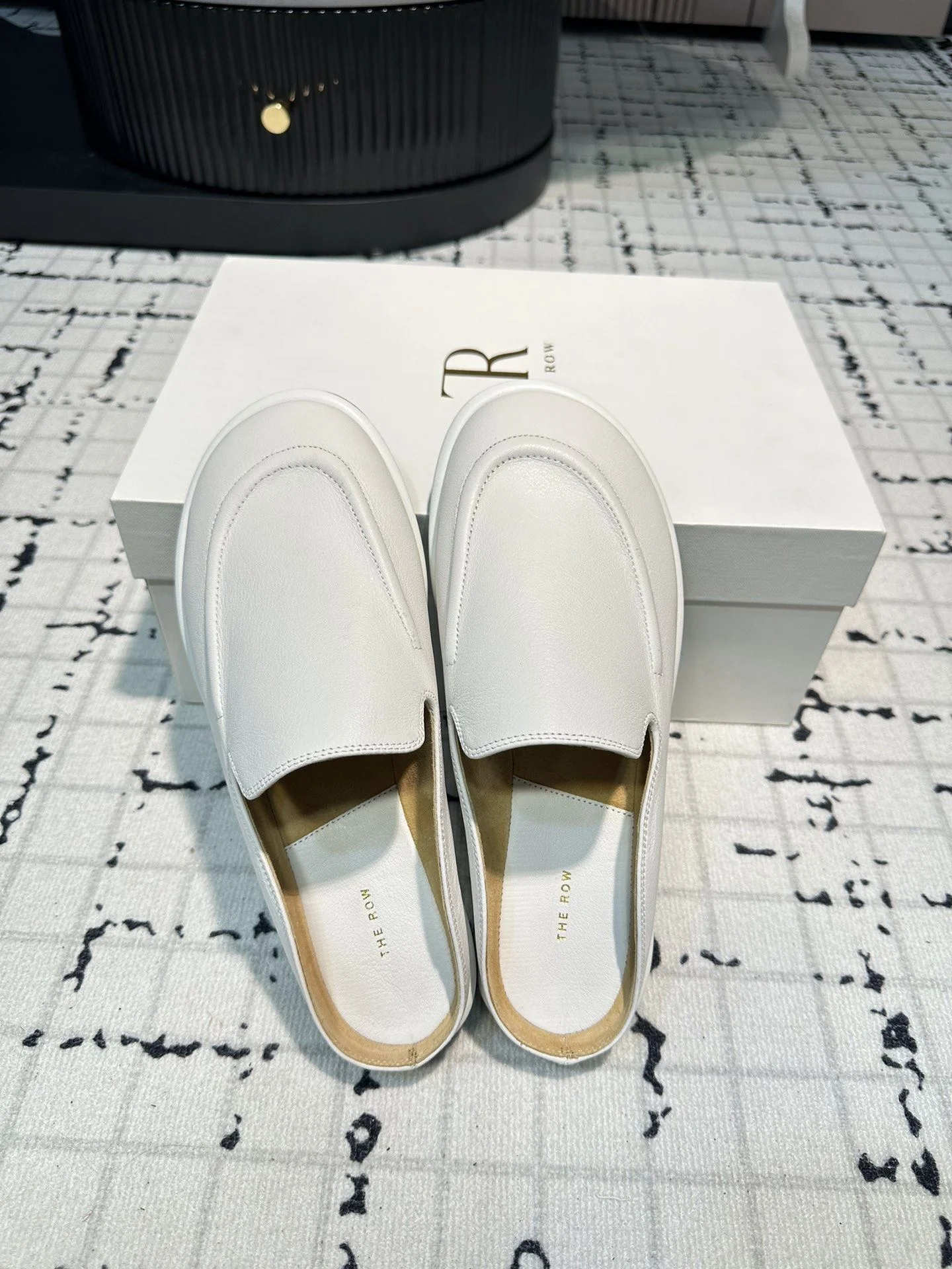 Affordable The Row Sandals