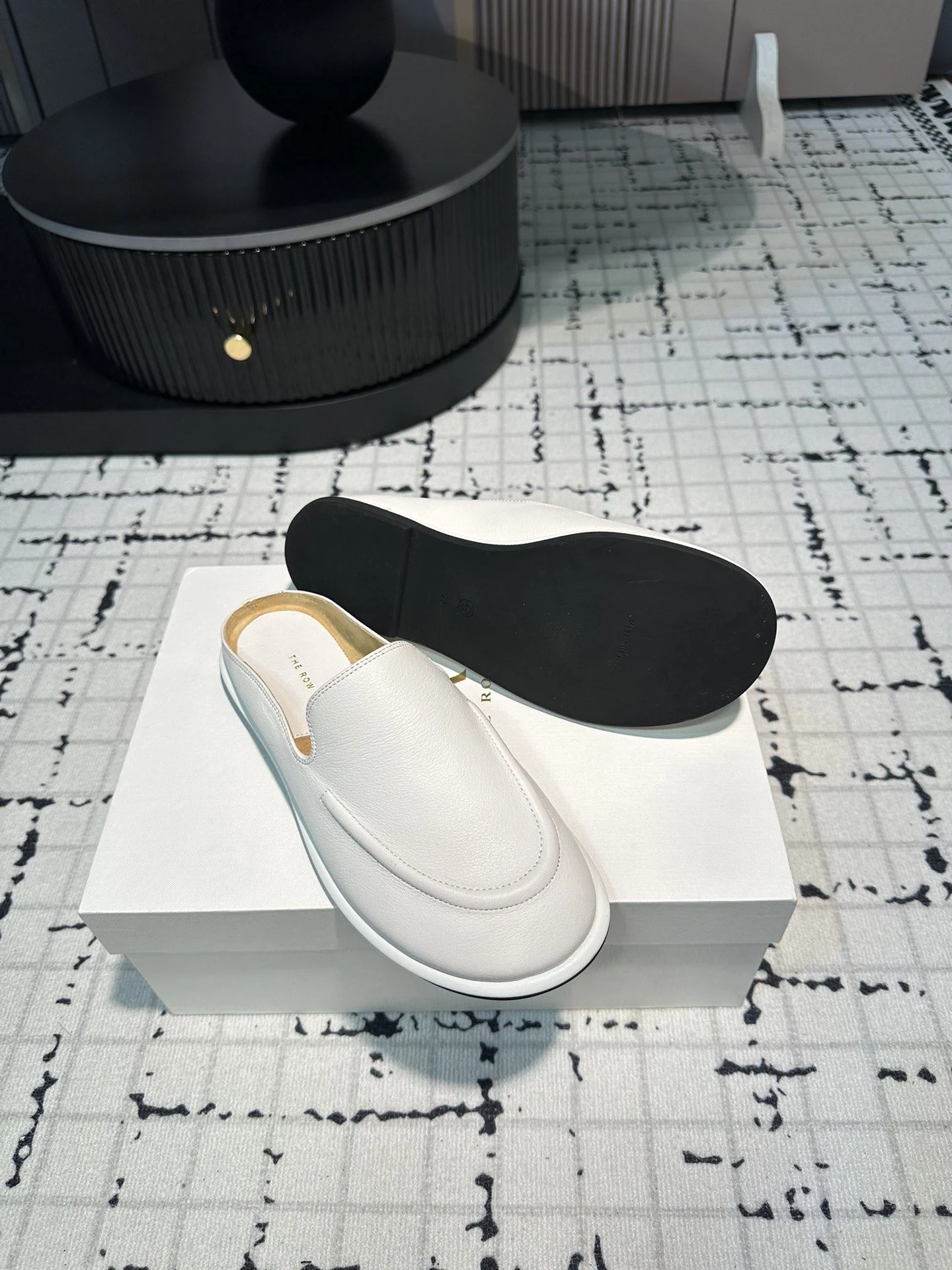 Affordable The Row Sandals