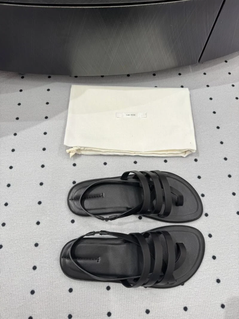 Top mirror The Row Sandals