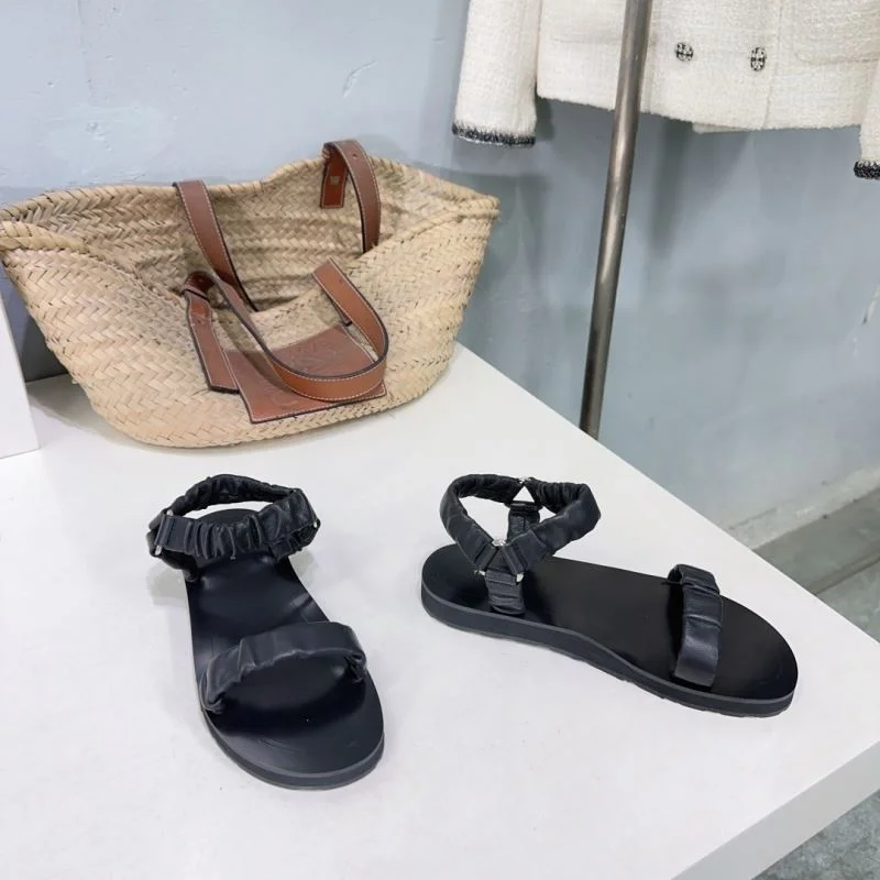 Indistinguishable The Row Sandals