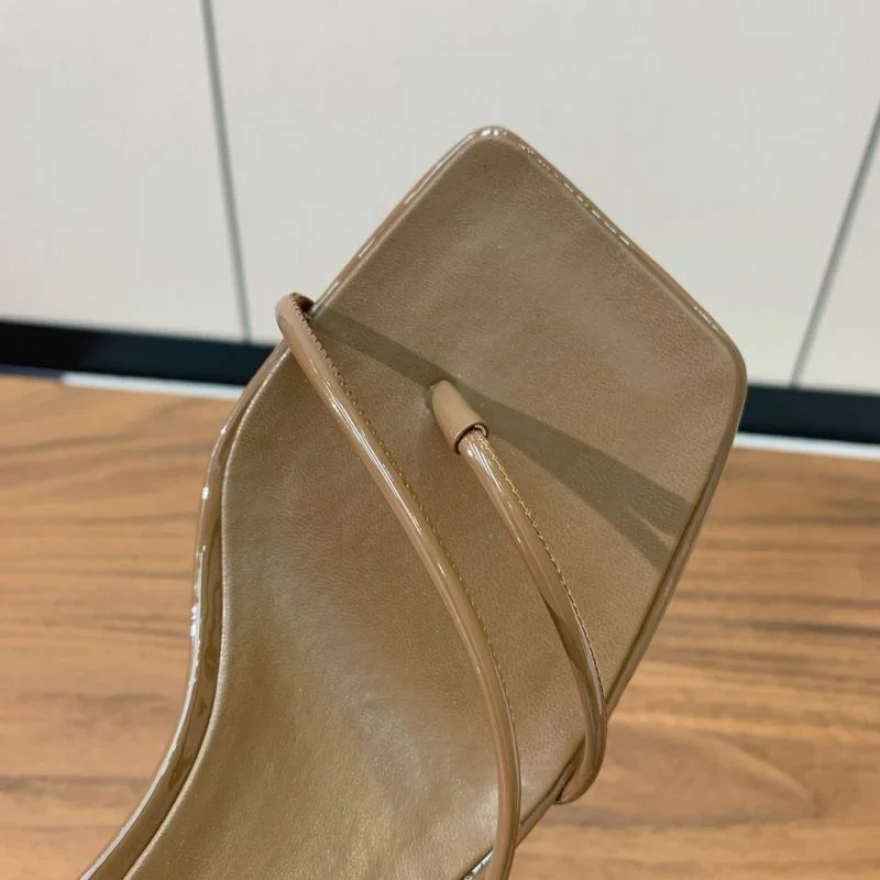 Accurate model The Row Sandals