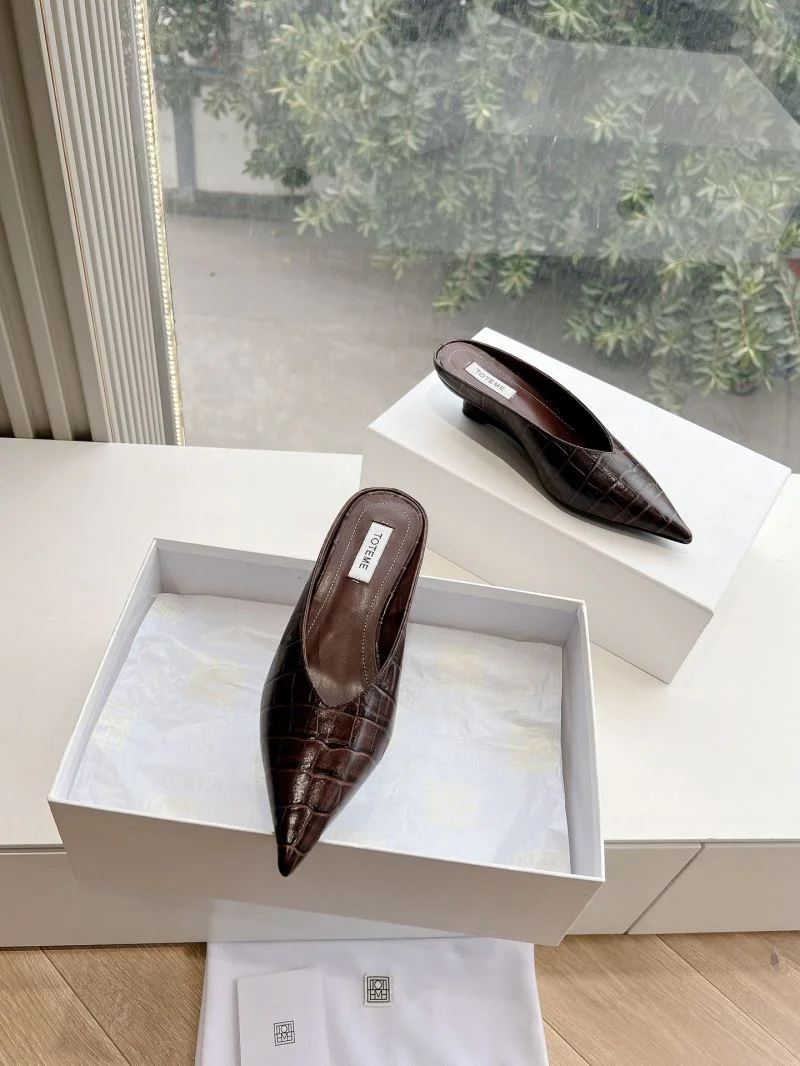 Cut-rate The Row Sandals