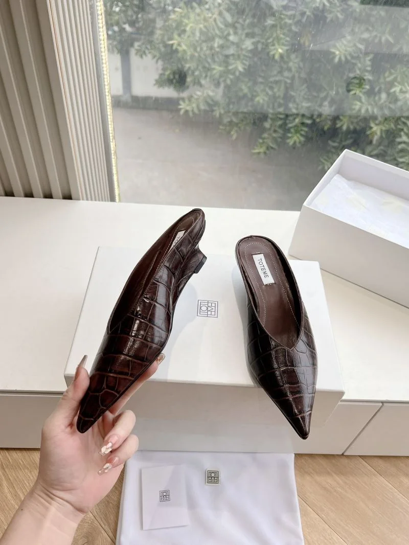Cut-rate The Row Sandals