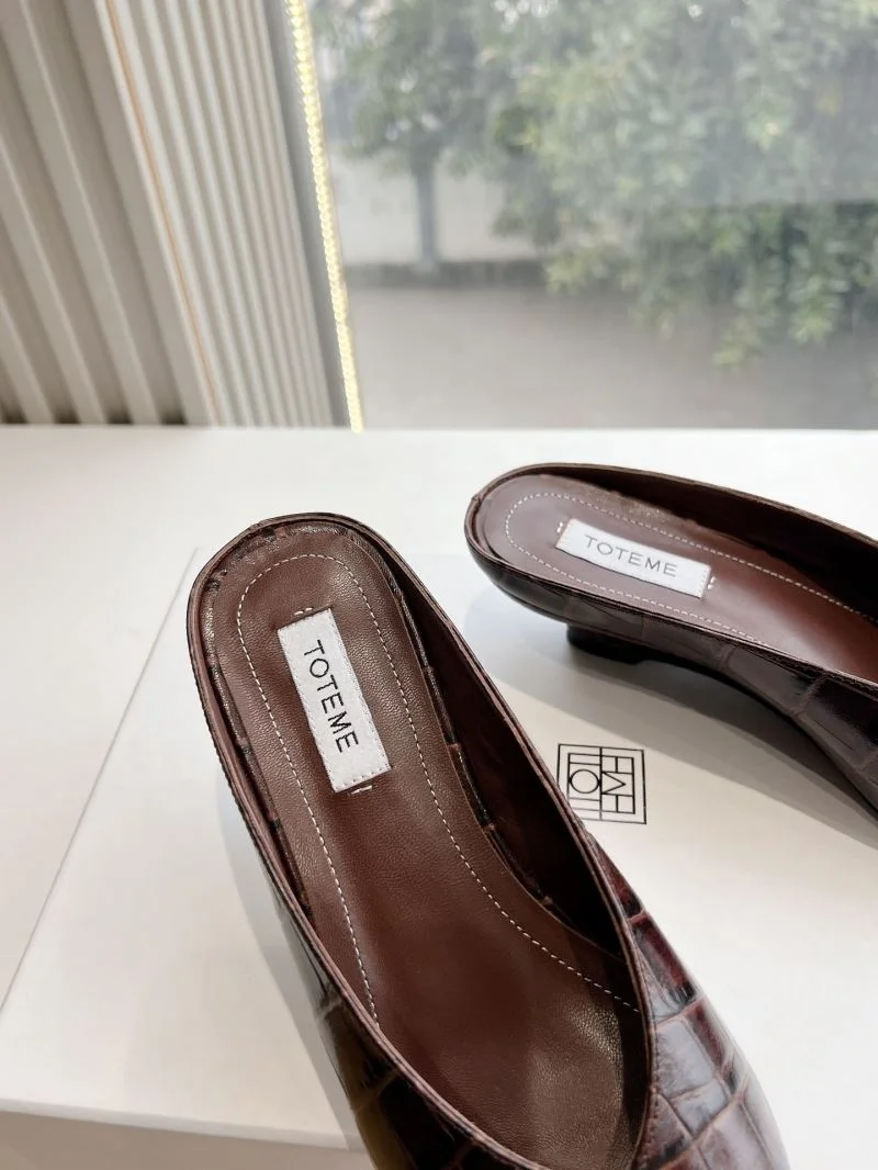 Cut-rate The Row Sandals