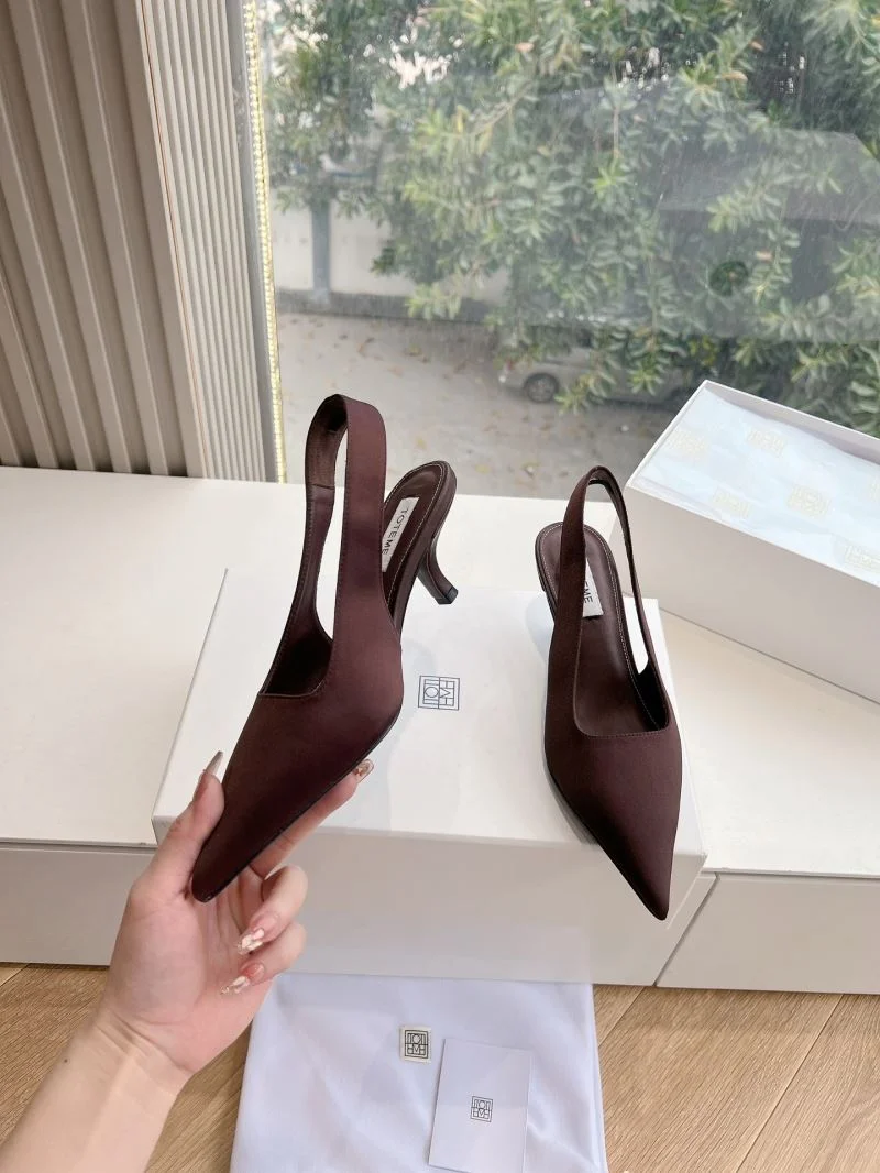 Mirror quality The Row Sandals