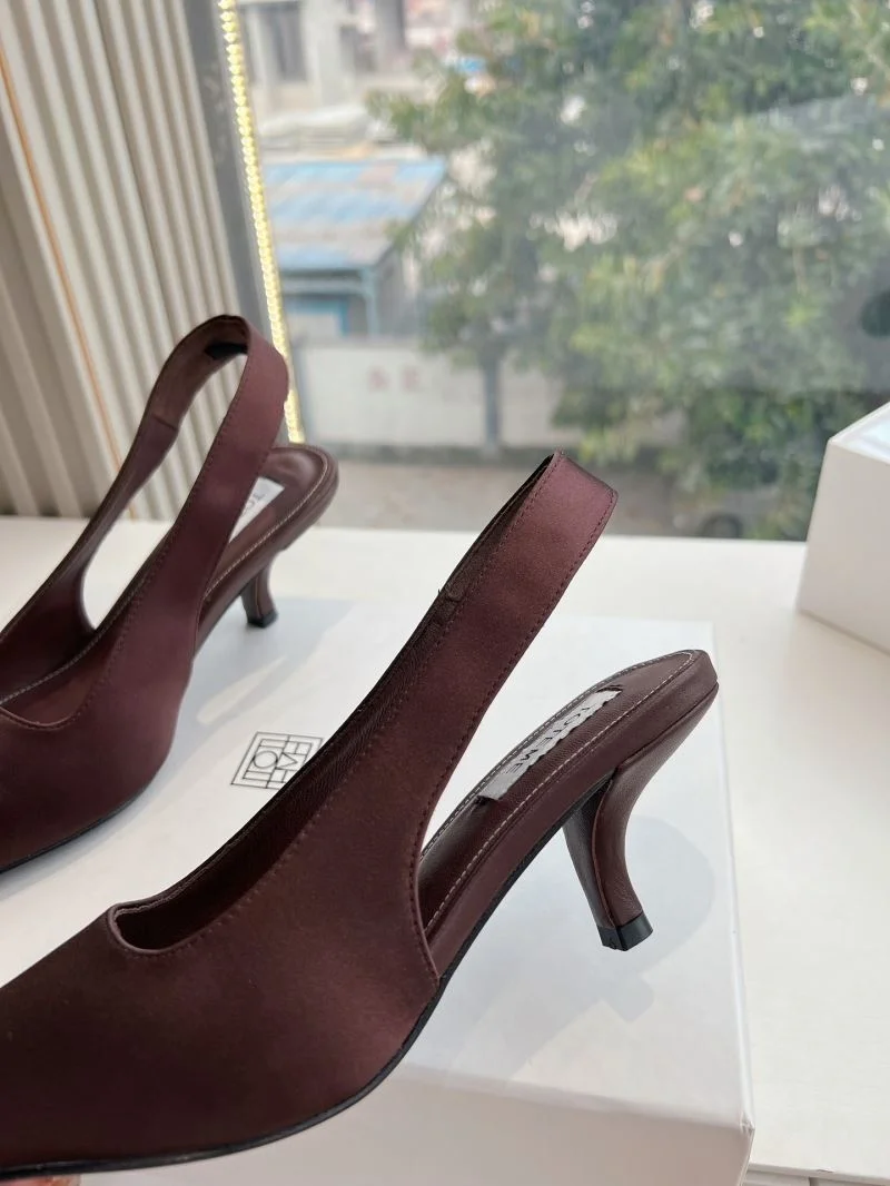 Mirror quality The Row Sandals