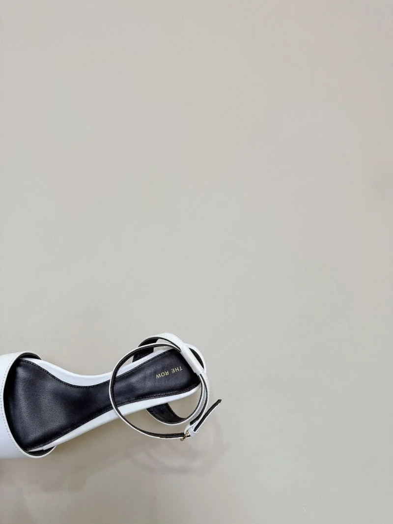 Mirror quality The Row Sandals