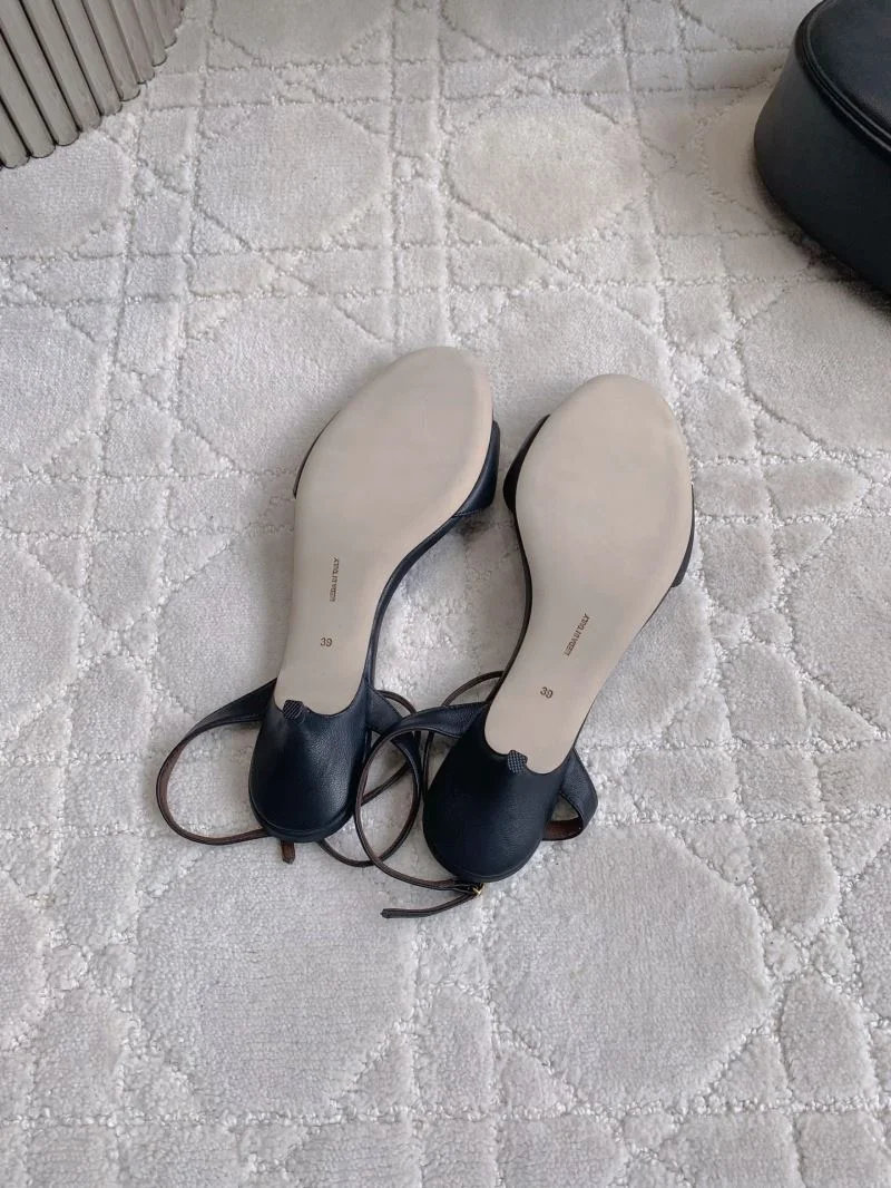 Brand-original The Row Sandals