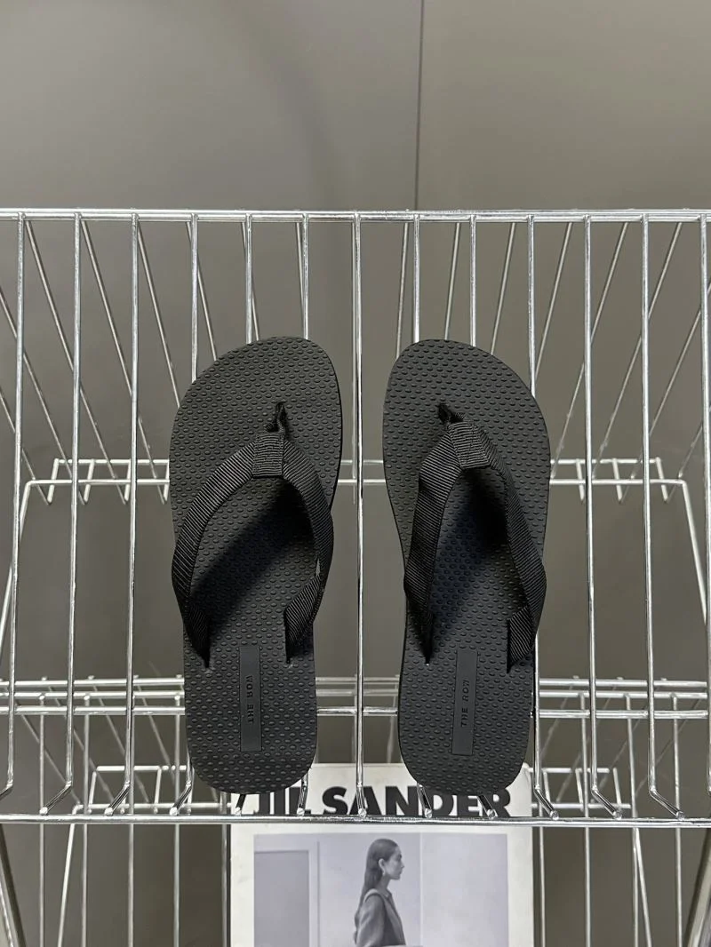 Top mirror The Row Sandals