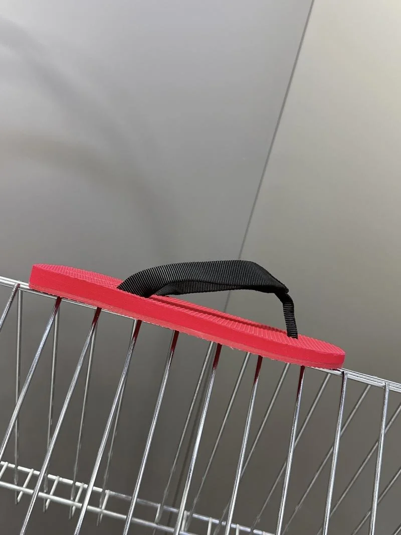 Indistinguishable The Row Sandals