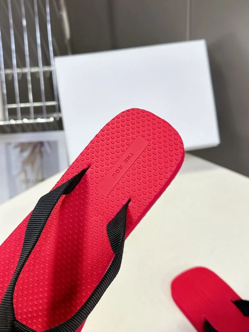 Indistinguishable The Row Sandals