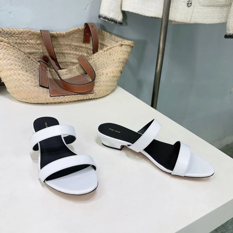 High accuracy The Row Sandals