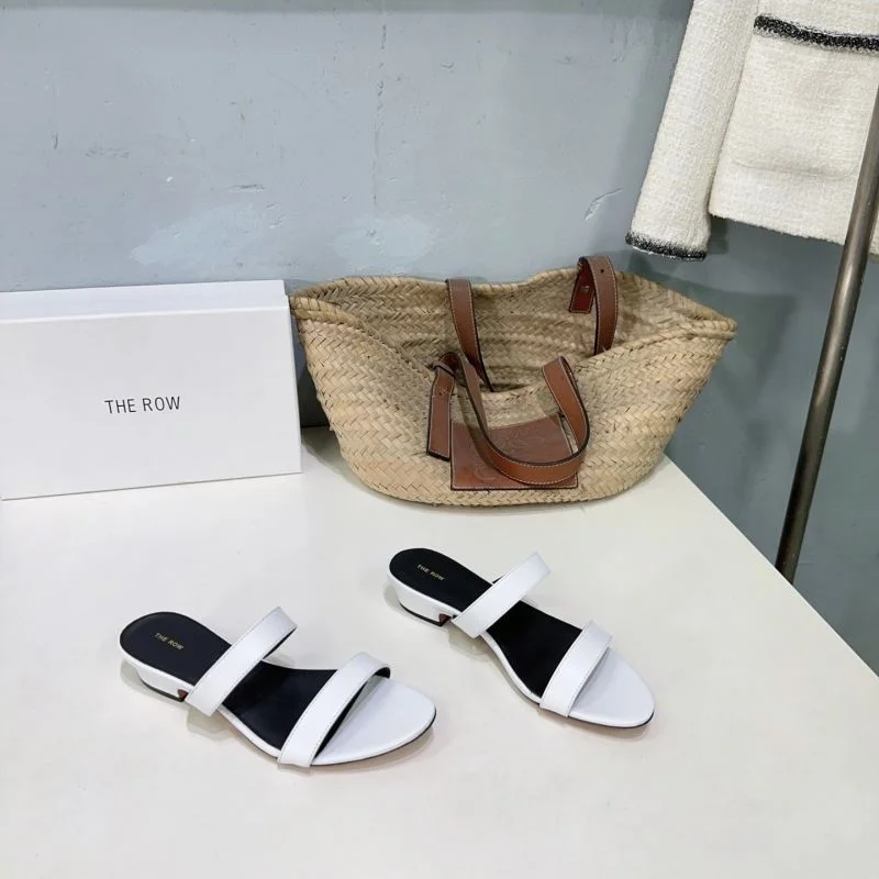 High accuracy The Row Sandals