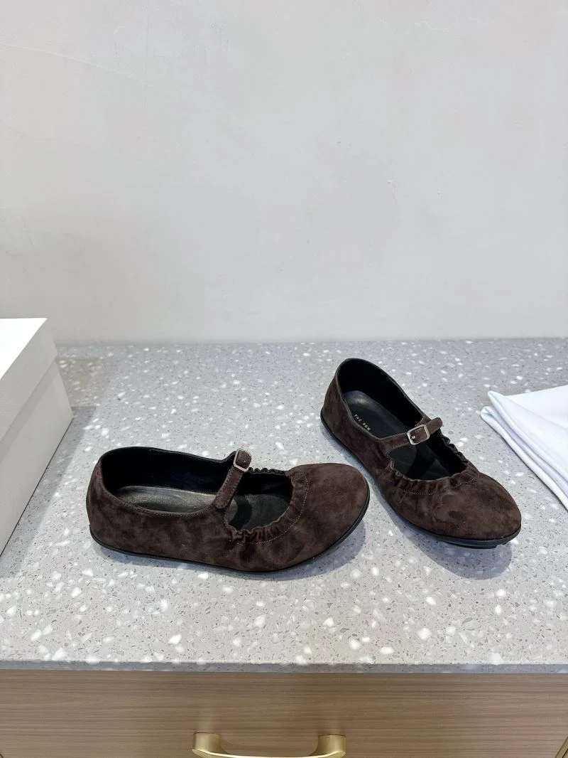 Top mirror The Row Shoes