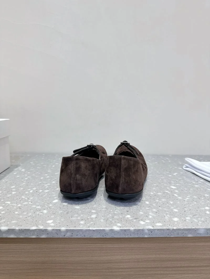 Top mirror The Row Shoes