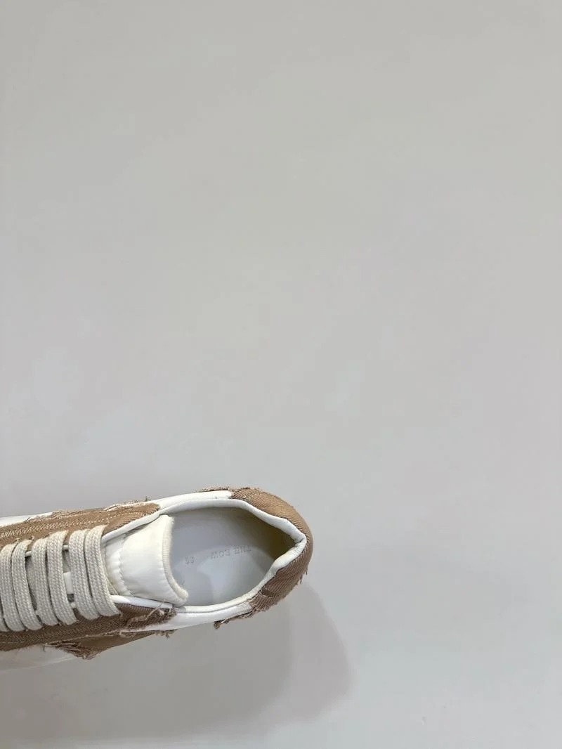 Top mirror The Row Shoes