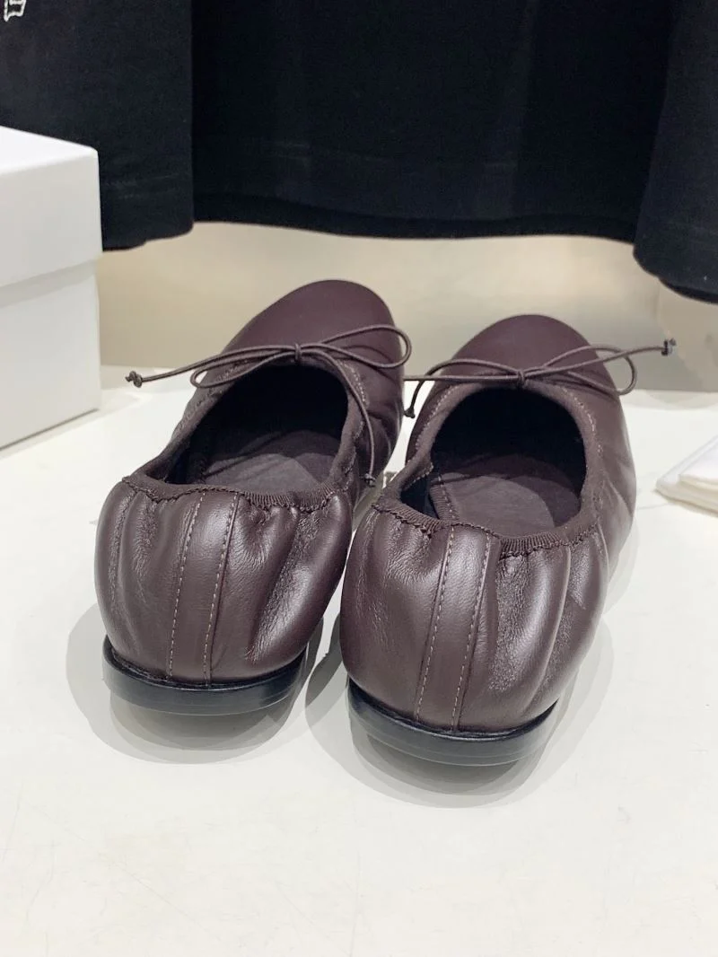 Accurate model The Row Shoes